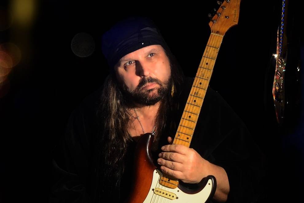 FAIR WARNINGのヘルゲ・エンゲルケが急逝 ( ﾉД`)ｼｸｼｸ… | メタル同盟 (=´ー`)ﾉ