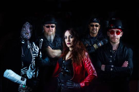 元SAMSONの覆面ドラマー、サンダースティック率いるTHUNDERSTICKが10月発売のニュー・アルバム「LOCKDOWN」から先行 ...